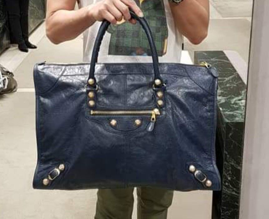 Genuine Authentic Large Balenciaga Bag weekender, Women's Fashion, Bags ...