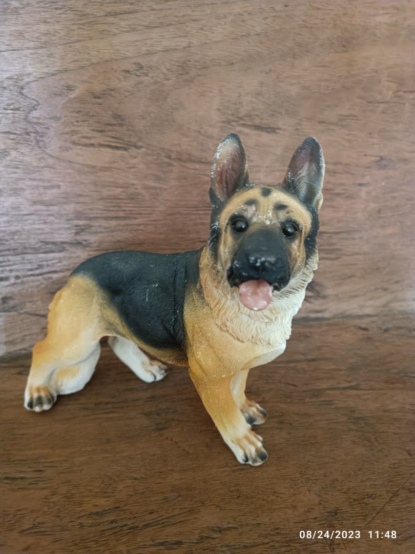 German Shepherd figurine, Hobbies & Toys, Memorabilia & Collectibles ...