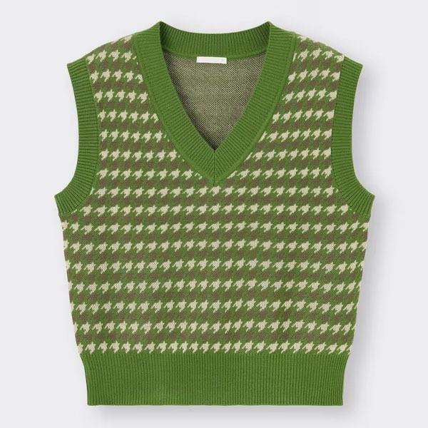 GU Jacquard Vest Green Medium, Women's Fashion, Coats, Jackets and ...