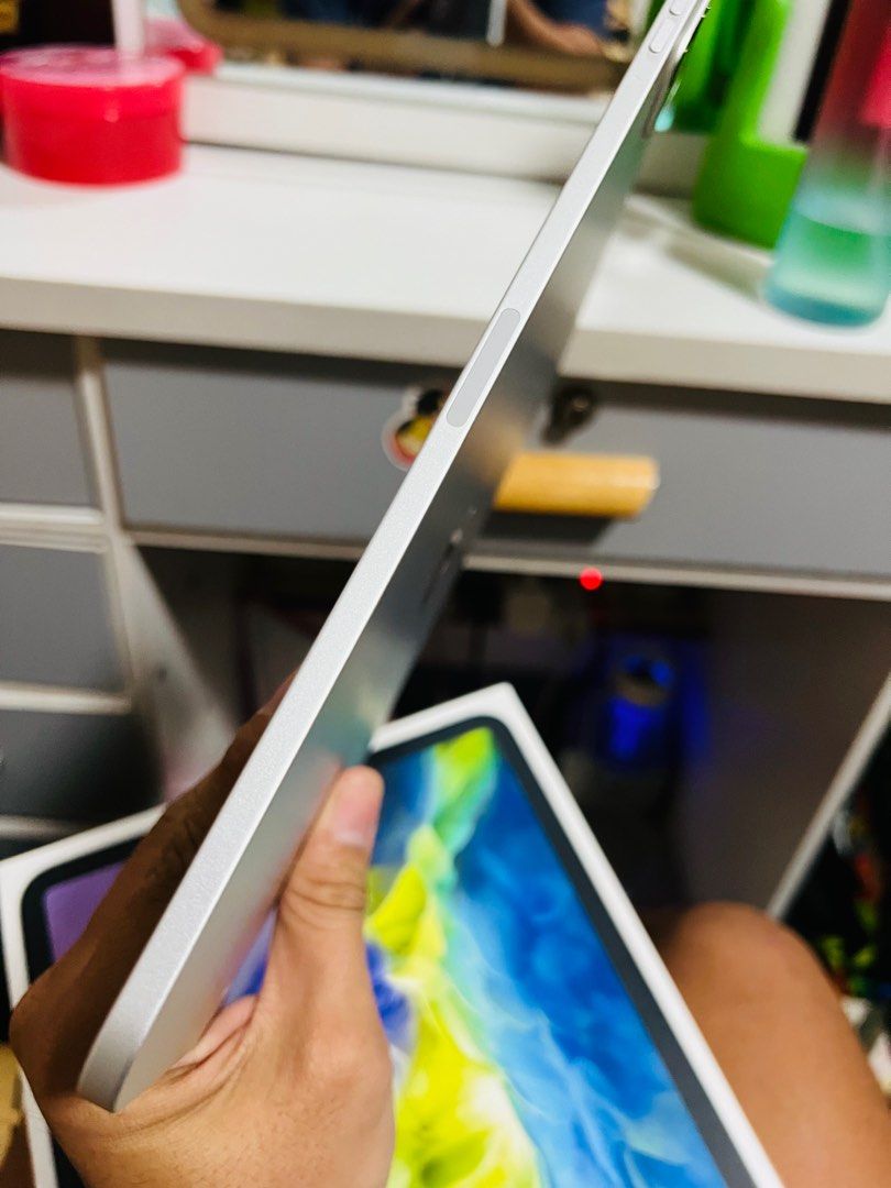 Ipad pro 11inches 128gb 2nd gen, Mobile Phones & Gadgets, Tablets, iPad ...