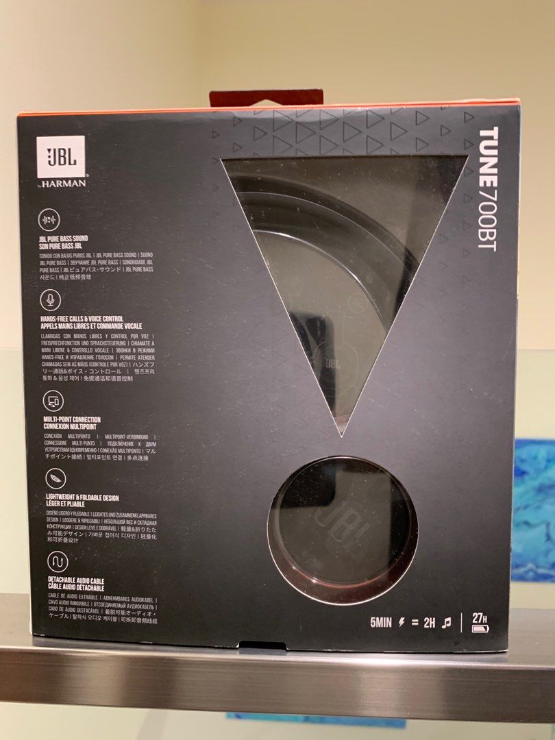 JBL 700 Bluetooth Headphone, Audio, Headphones & Headsets on Carousell