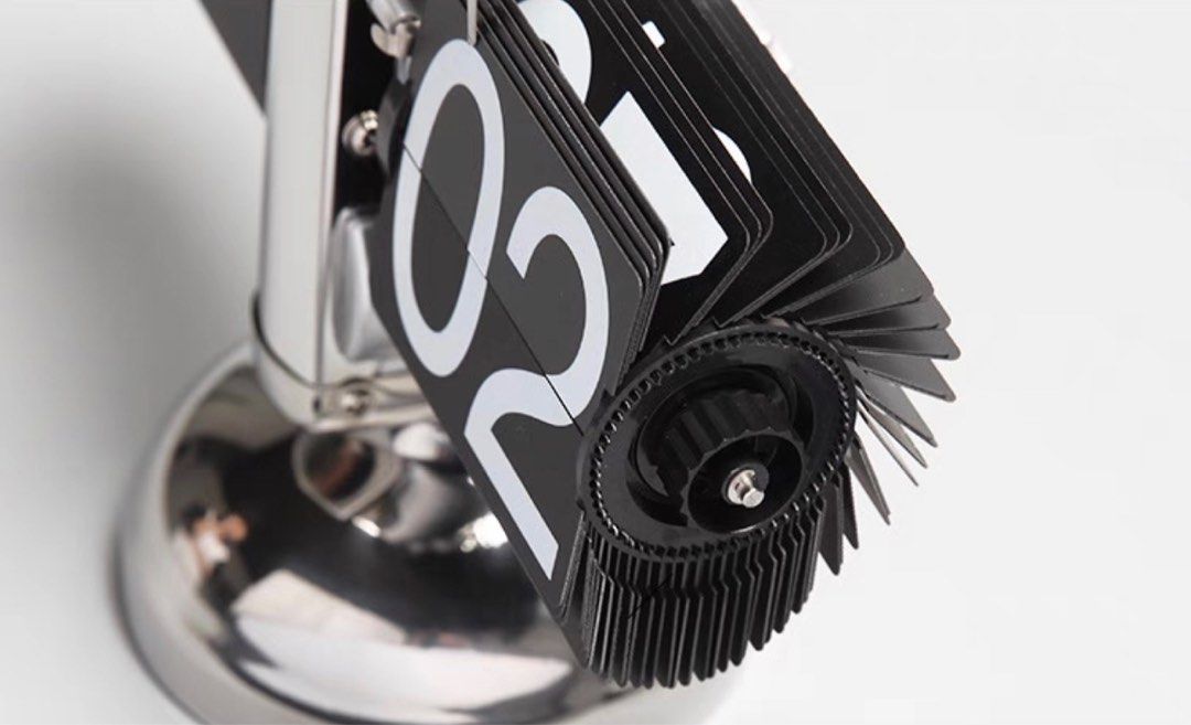 JHUDE Modern Automated Clock, Furniture & Home Living, Home Decor ...