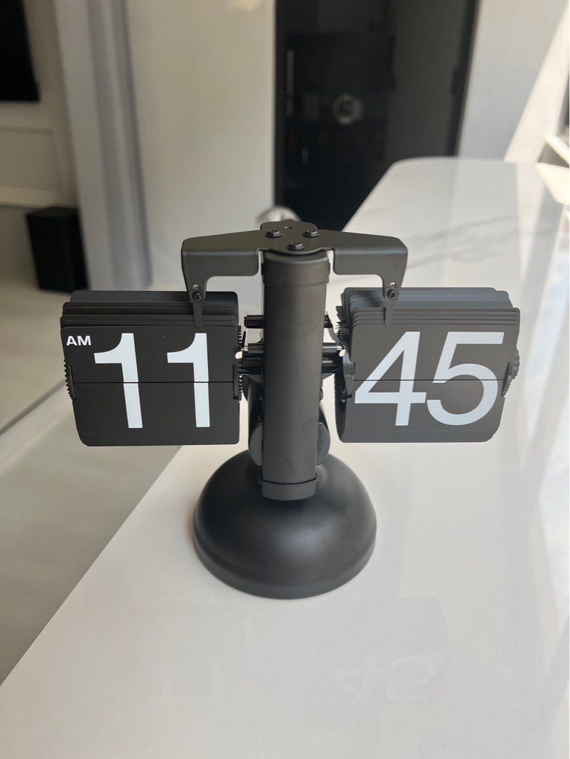 JHUDE Modern Automated Clock, Furniture & Home Living, Home Decor ...