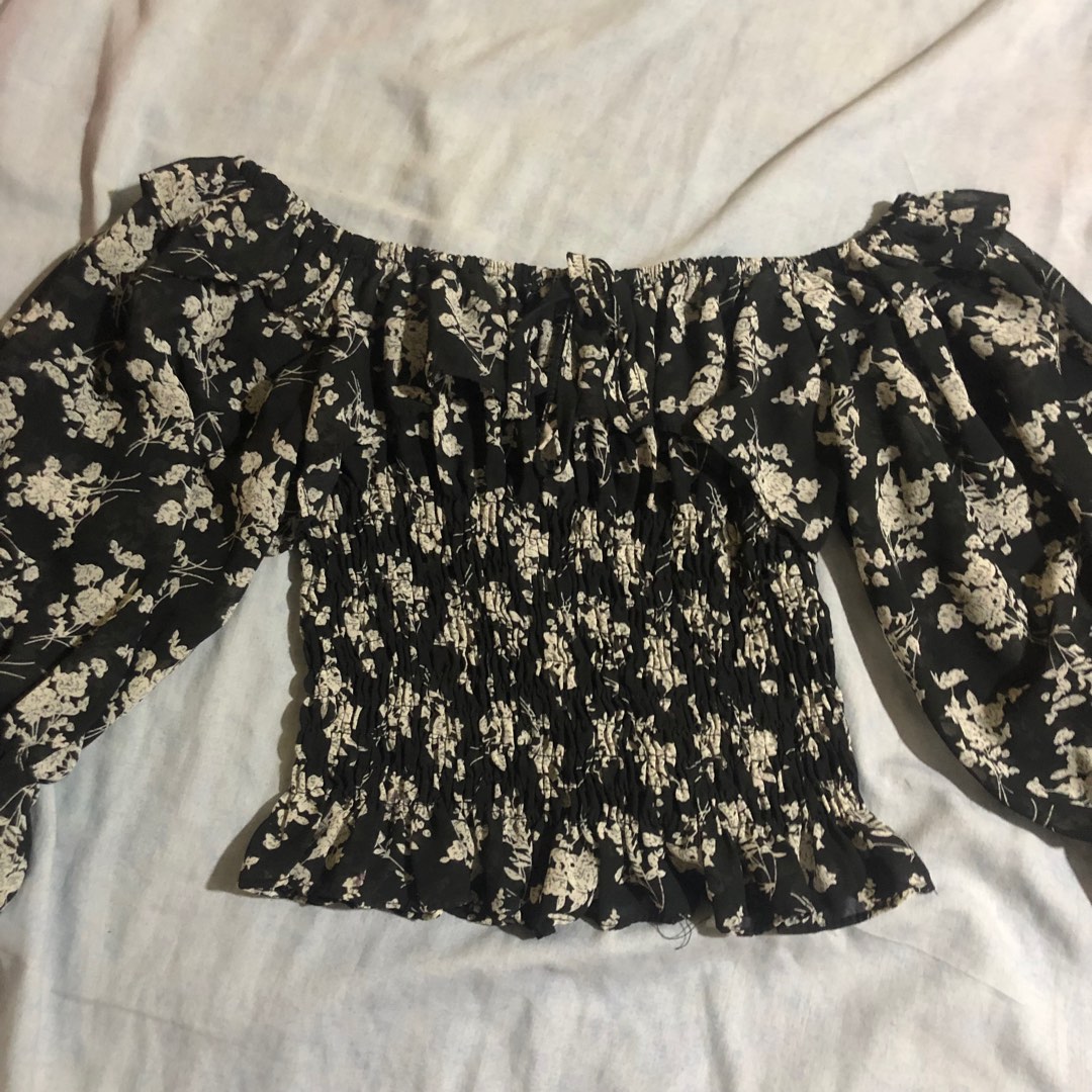 korean smoked top, Women's Fashion, Tops, Blouses on Carousell