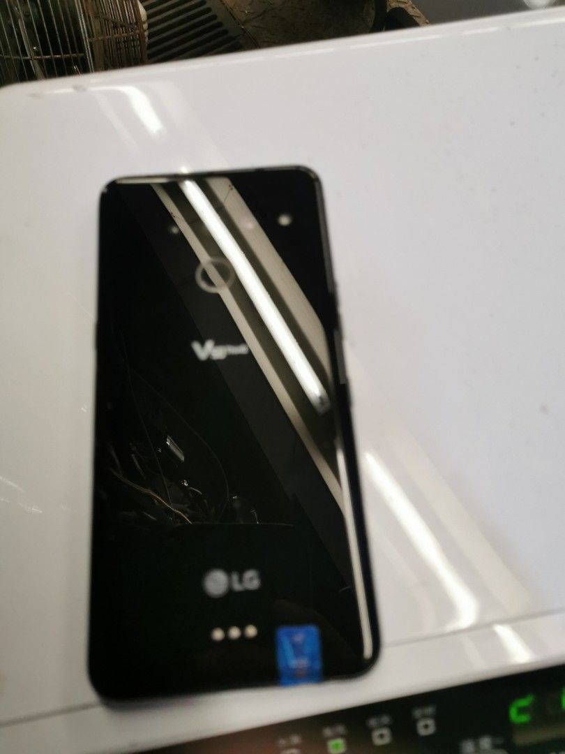 LG V50 5G 8+128G Black Color, 手提電話, 手機, Android 安卓手機, LG - Carousell