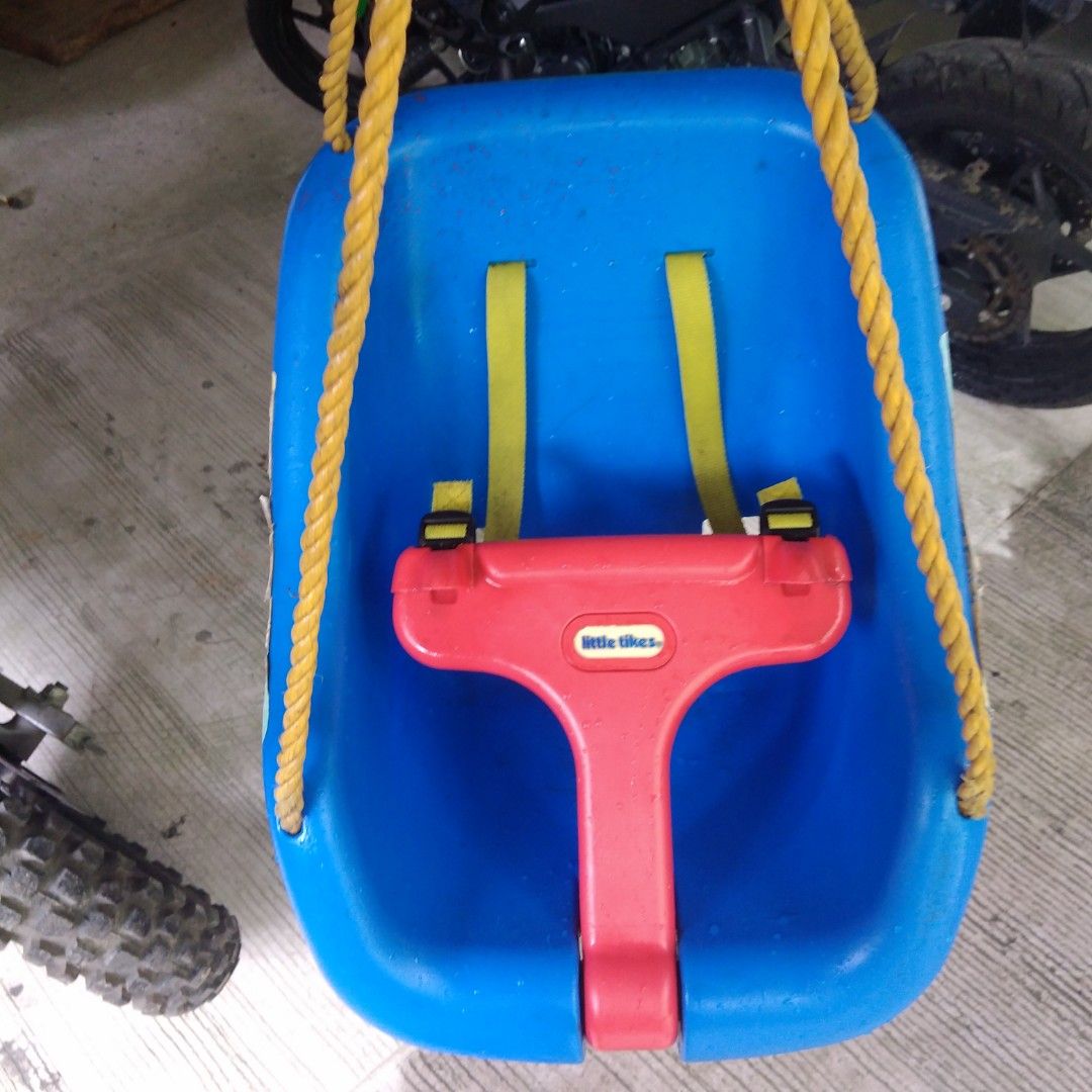 little tikes swing 4,000 srp like new for only 1,200 on Carousell
