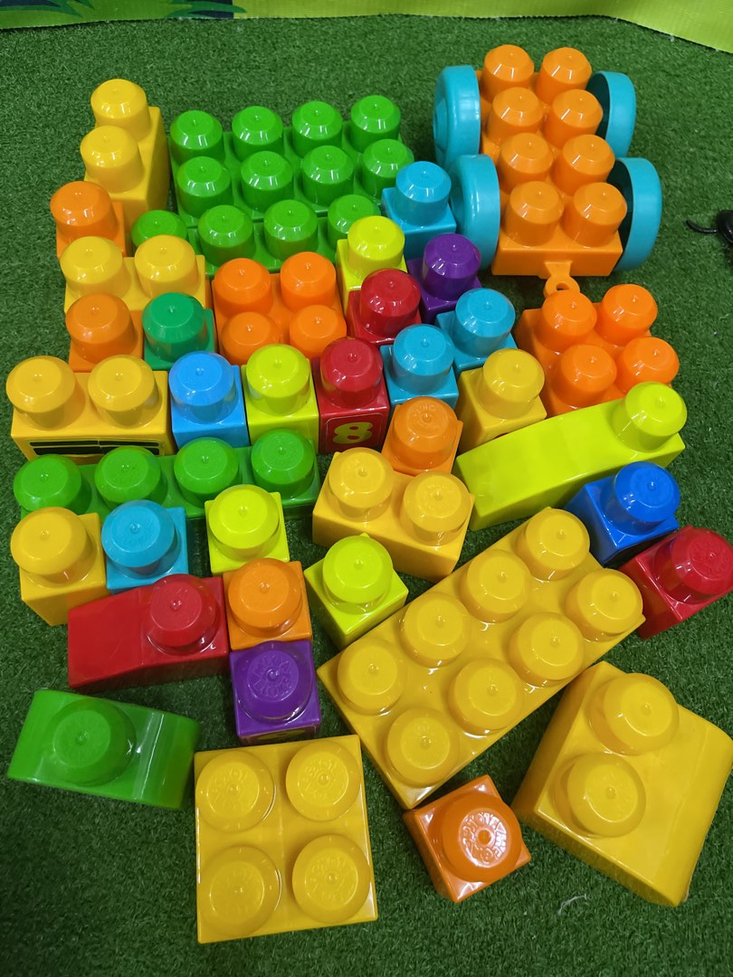 MEGA BLOKS 40 PCS, Hobbies & Toys, Toys & Games on Carousell
