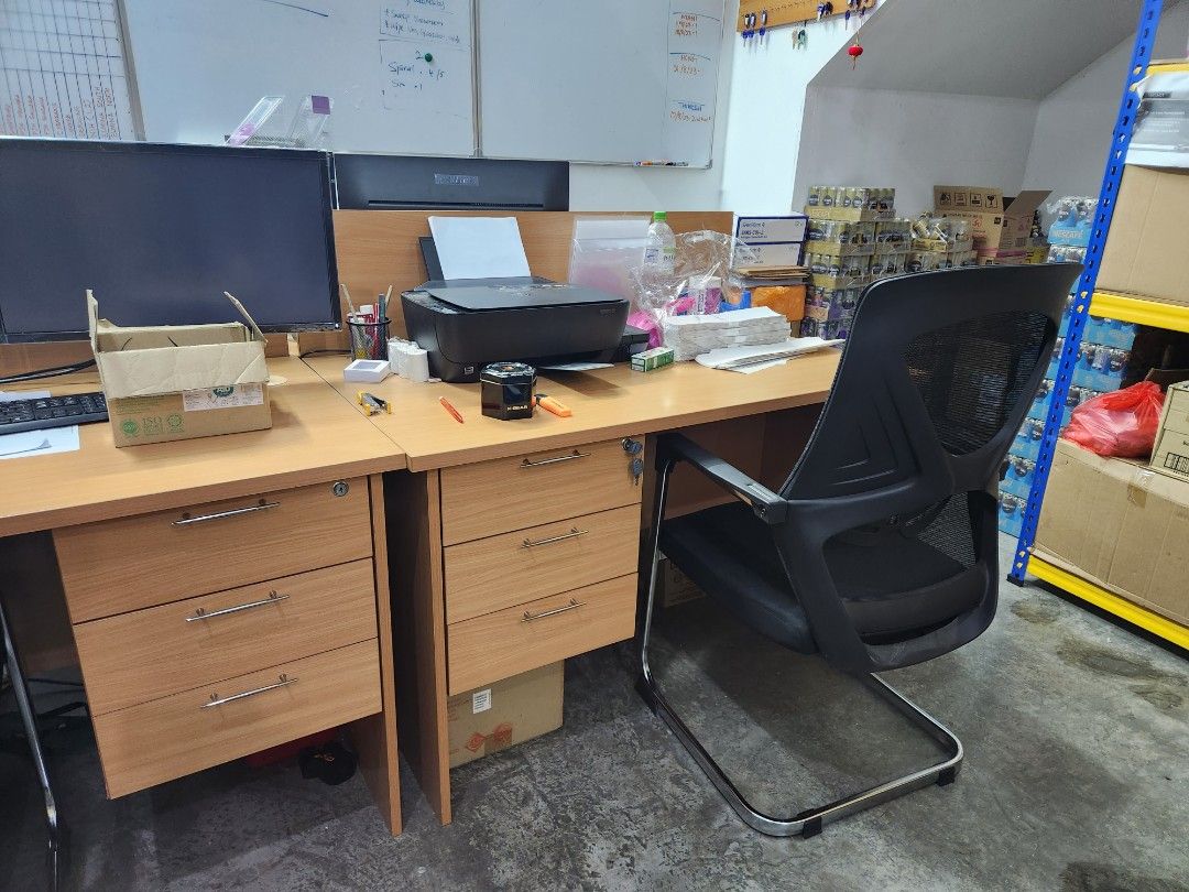 Meja komputer office solidwood, Furniture & Home Living, Furniture ...