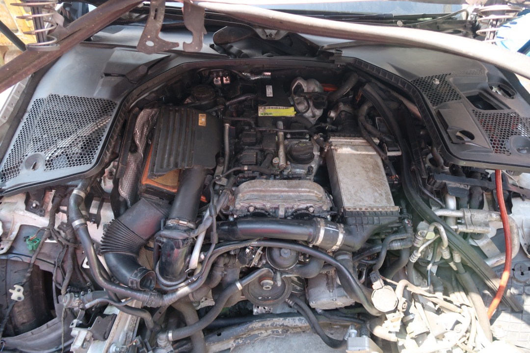 MERCEDES C350E W205 HYBRID BATTERY, Auto Accessories on Carousell