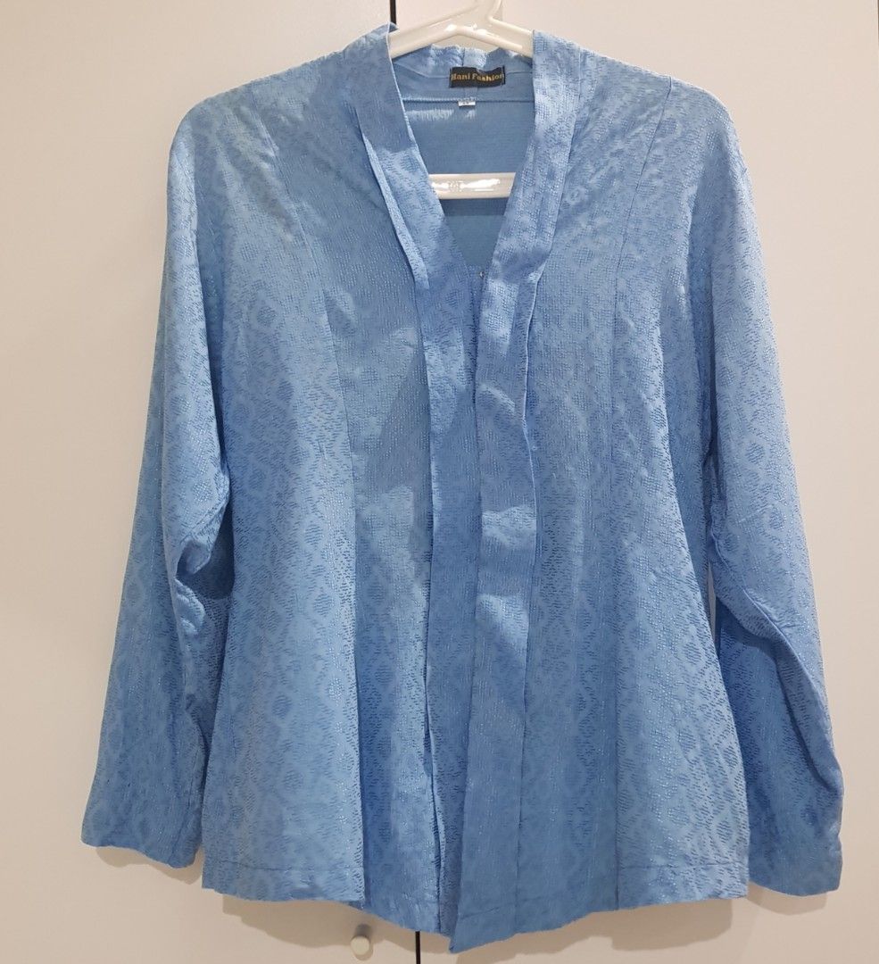Plain Kebaya Top in Light Blue, Women's Fashion, Dresses & Sets ...