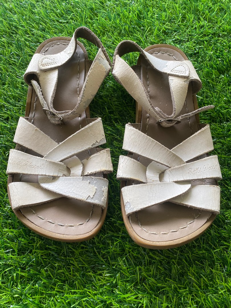 Saltwater Sandals on Carousell