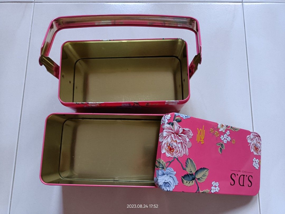 SDS 2 tier mooncake box, Food & Drinks, Gift Baskets & Hampers on Carousell
