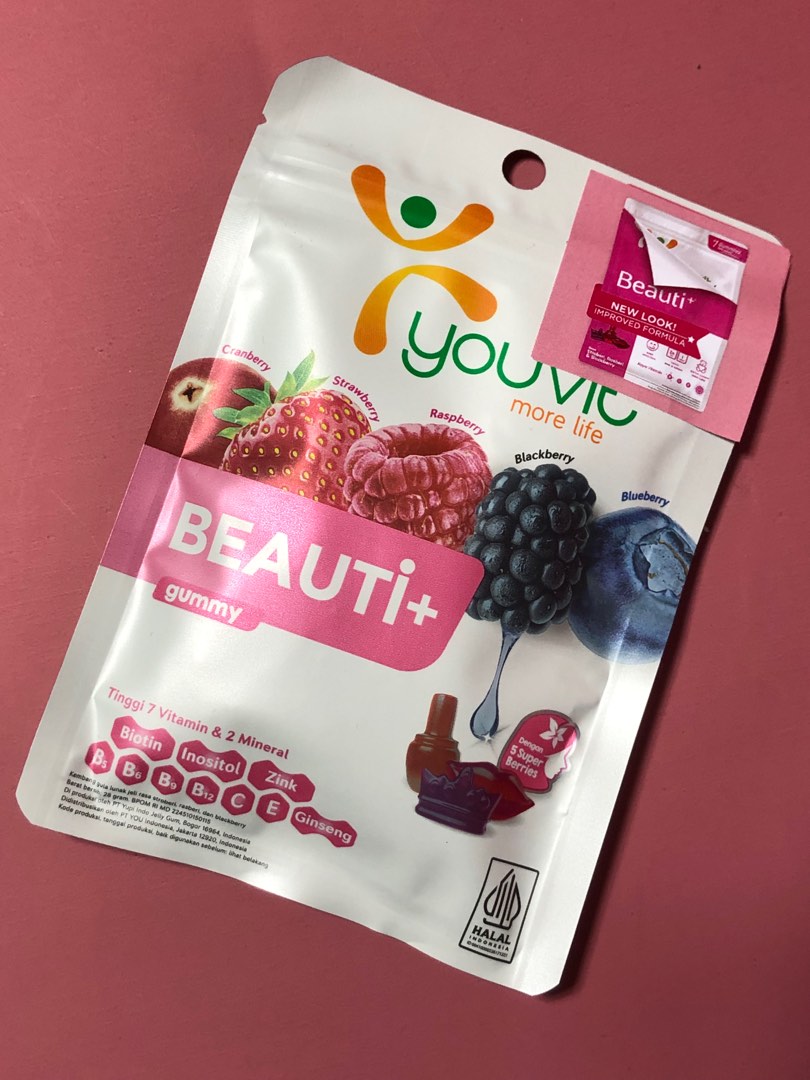 Skincare permen youvit beauty plus mini, Makanan & Minuman, Snek di ...