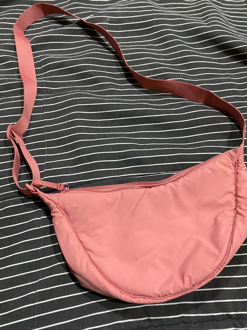 Uniqlo Dumpling Bag on Carousell
