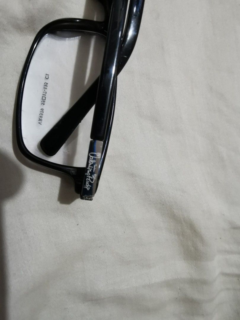 Valentino Rudy orig on Carousell