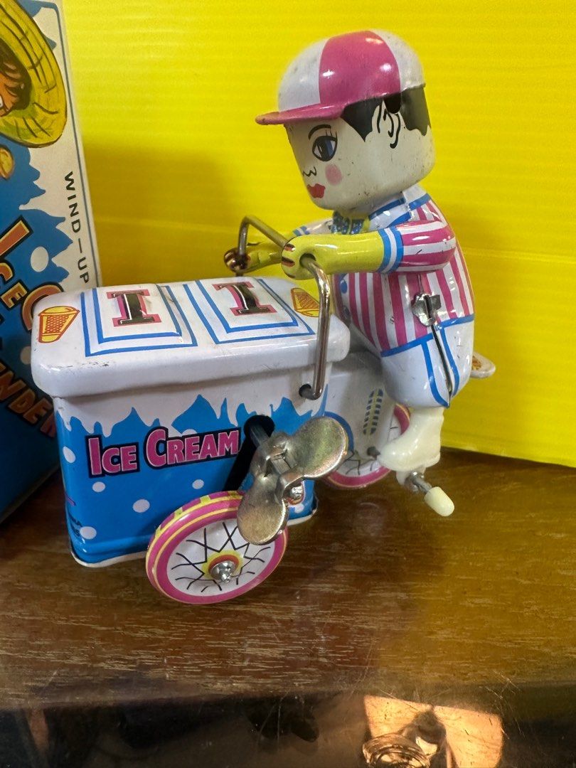 Vintage tin toy ice cream boy ( by winding ), Hobbies & Toys ...