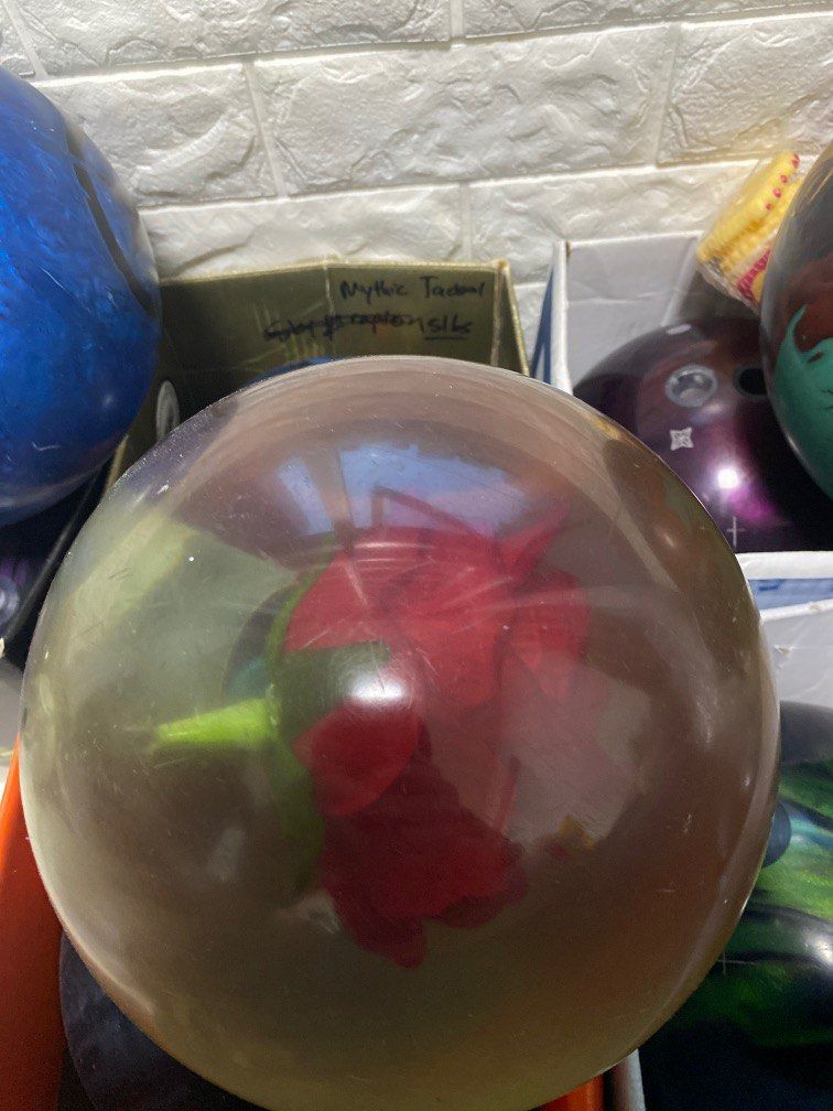 14lbs rose bowling ball, Sports Equipment, Sports & Games, Billiards ...