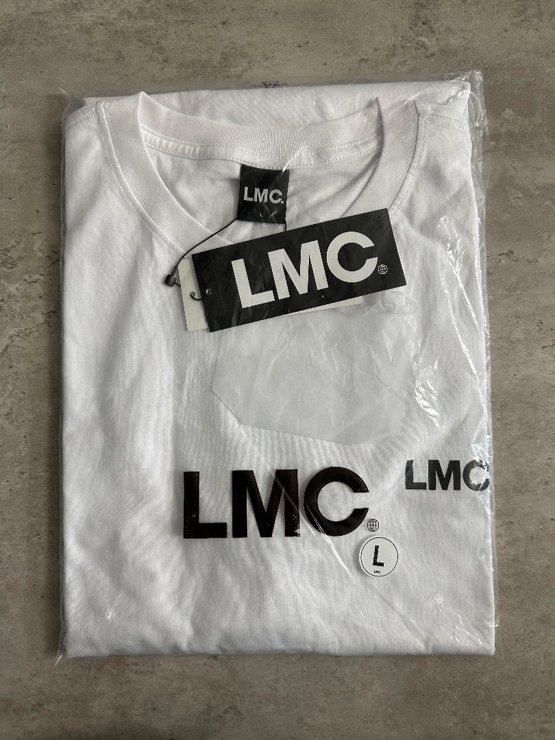 ️現貨 ️韓國直送 LMC COMBO 白色 TEE 短䄂, 男裝, 上身及套裝, T-shirt、恤衫、有領衫 - Carousell