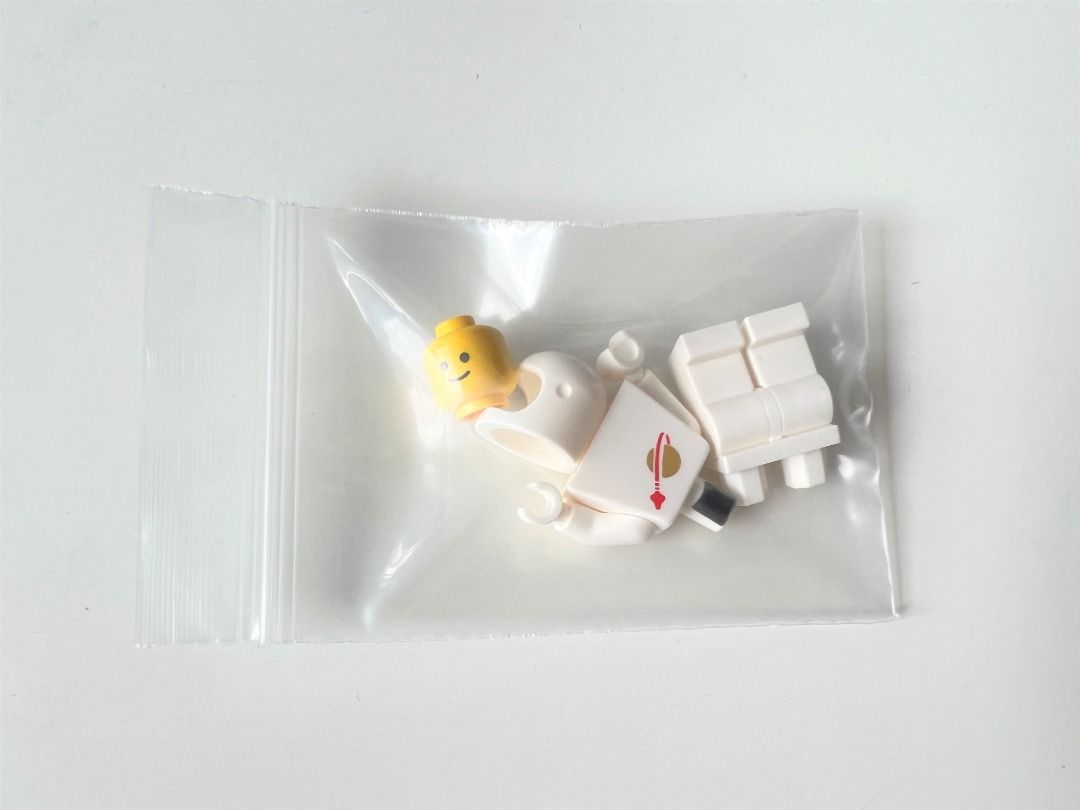 全新 Lego White Spaceman Minifigures 白色太空人 共1件, 興趣及遊戲, 玩具 & 遊戲類 - Carousell