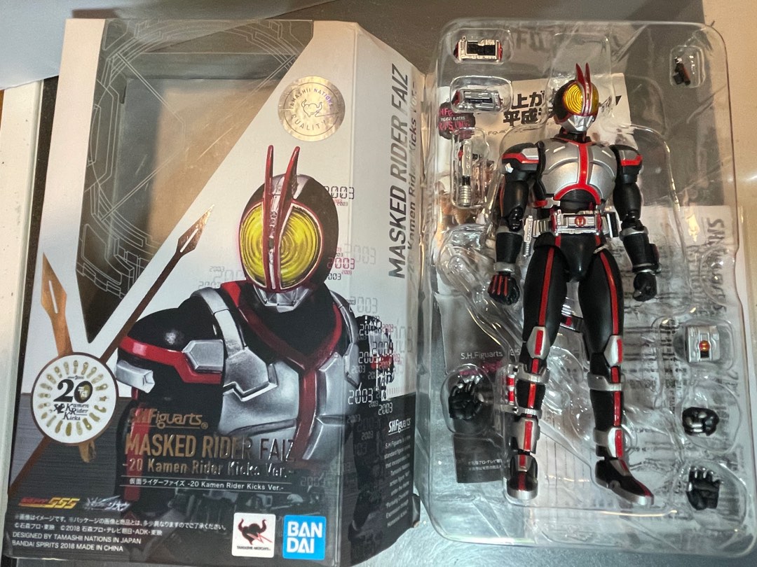 幪面超人 SHF FAIZ 555 (20 kamen rider kicks Ver.), 興趣及遊戲, 玩具 & 遊戲類 - Carousell
