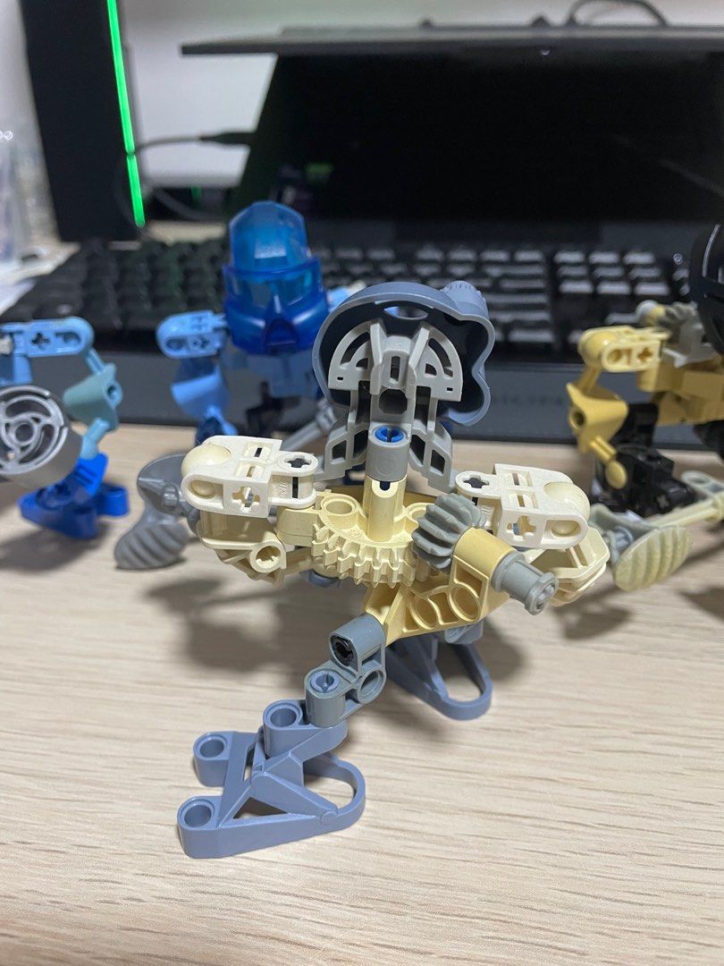 Lego 8583 8586 8582 8585 8581 Bionicle Matoran of Mata Nui, Hobbies ...