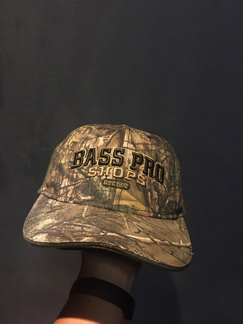 BASS PRO SHOPS X REALTREE on Carousell