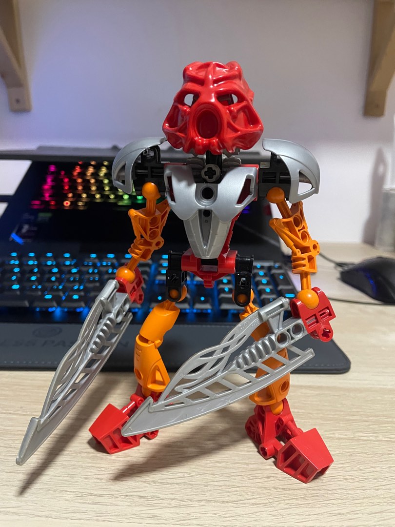 Lego 8572 Bionicle Tahu Nuva, Hobbies & Toys, Toys & Games on Carousell