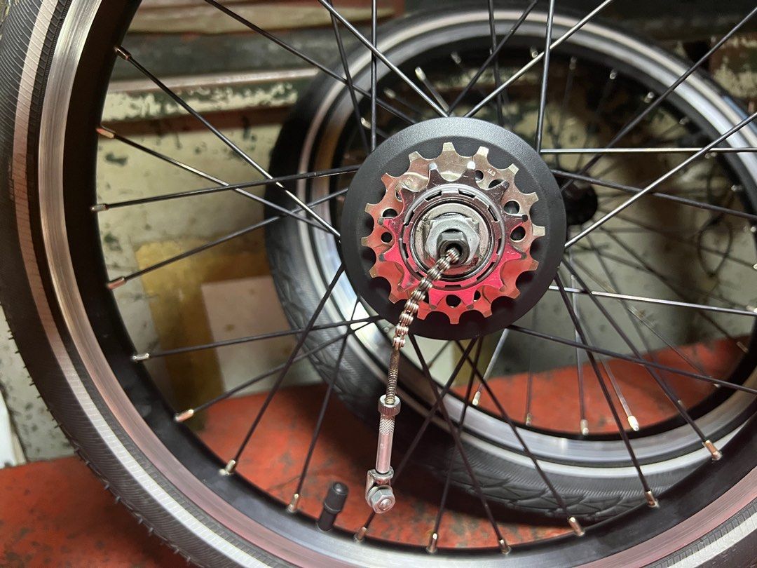 Brompton original wheelset with SRF3 Hub, Sports Equipment, Bicycles ...