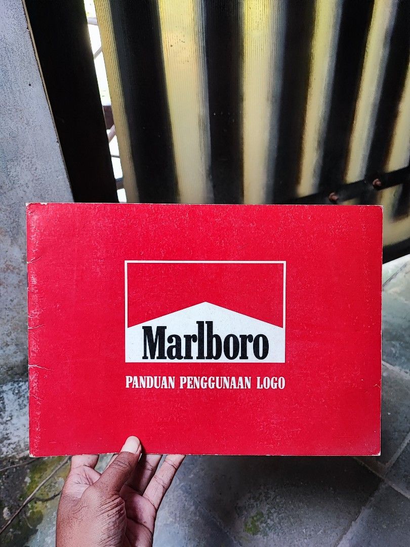 Buku Design Vintage Panduan Penggunaan Logo Marlboro, Buku & Alat Tulis ...