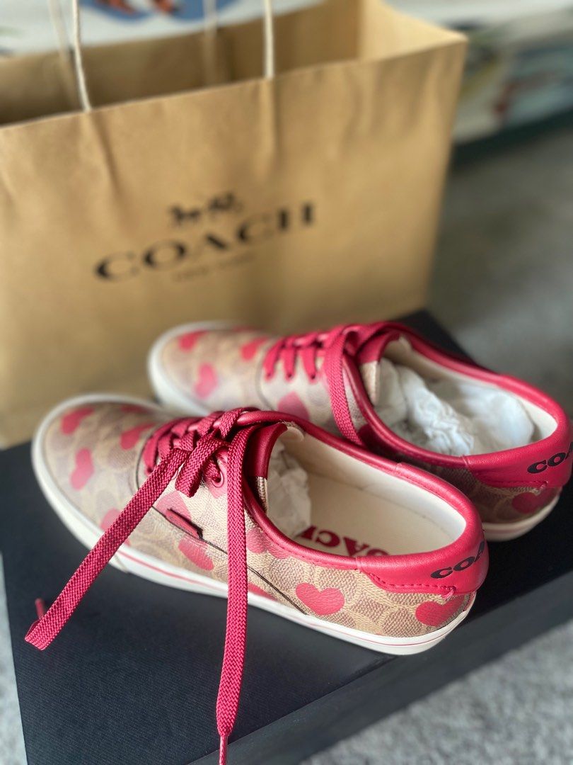 Coach Shoe, Women's Fashion, Footwear, Shoe inserts on Carousell