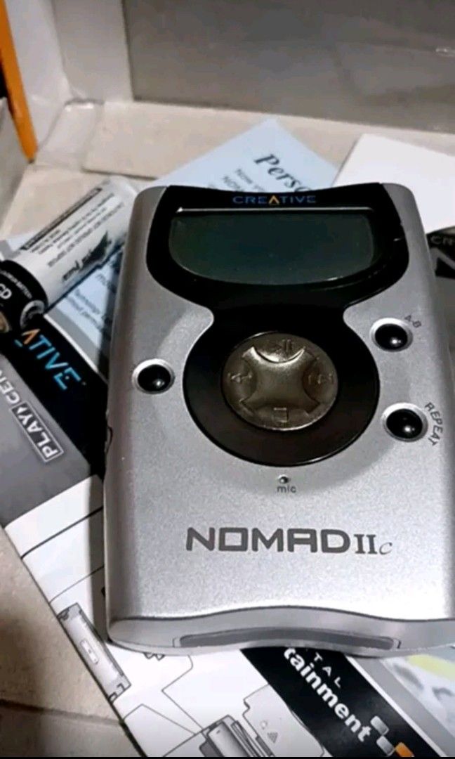 Creative Nomad IIc on Carousell