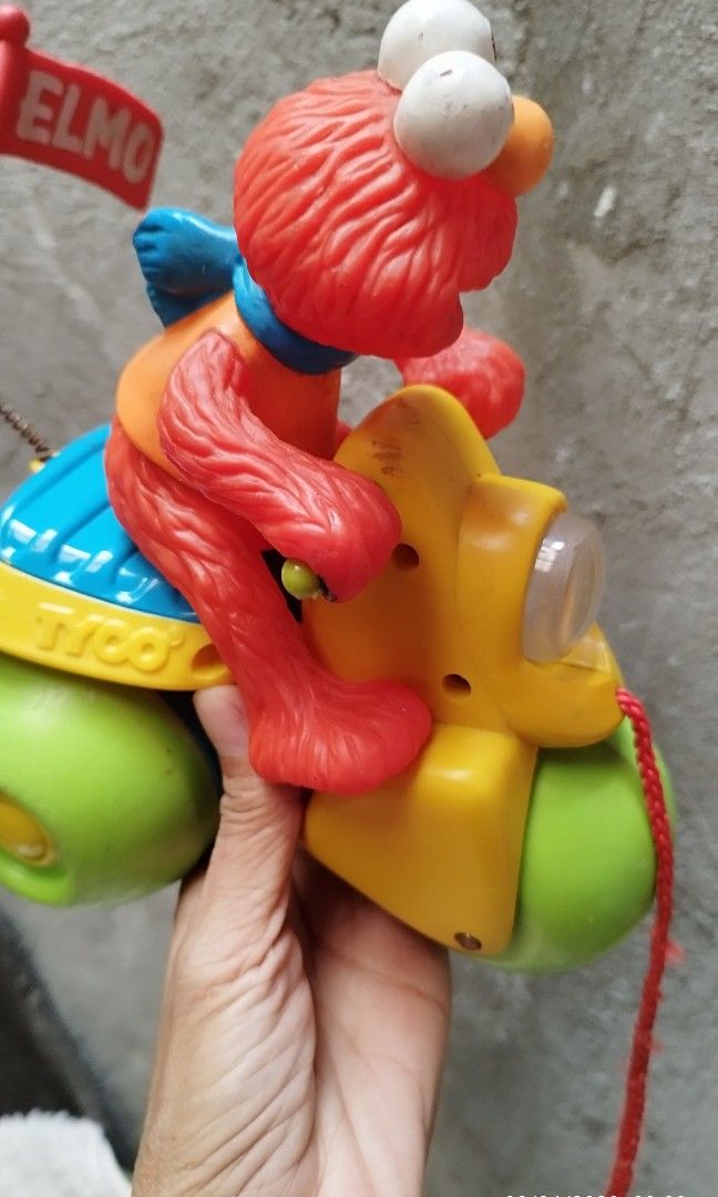Elmo sesame, Hobbies & Toys, Toys & Games on Carousell