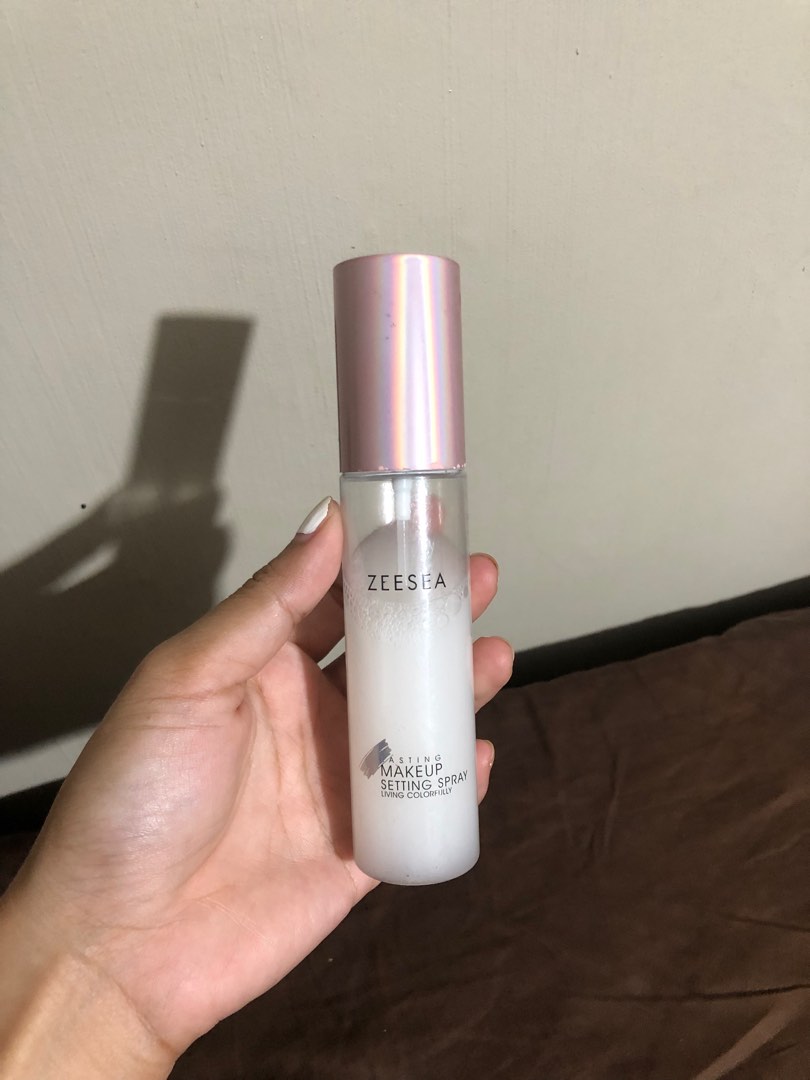 For sale ZEESEA makeup setting spray on Carousell