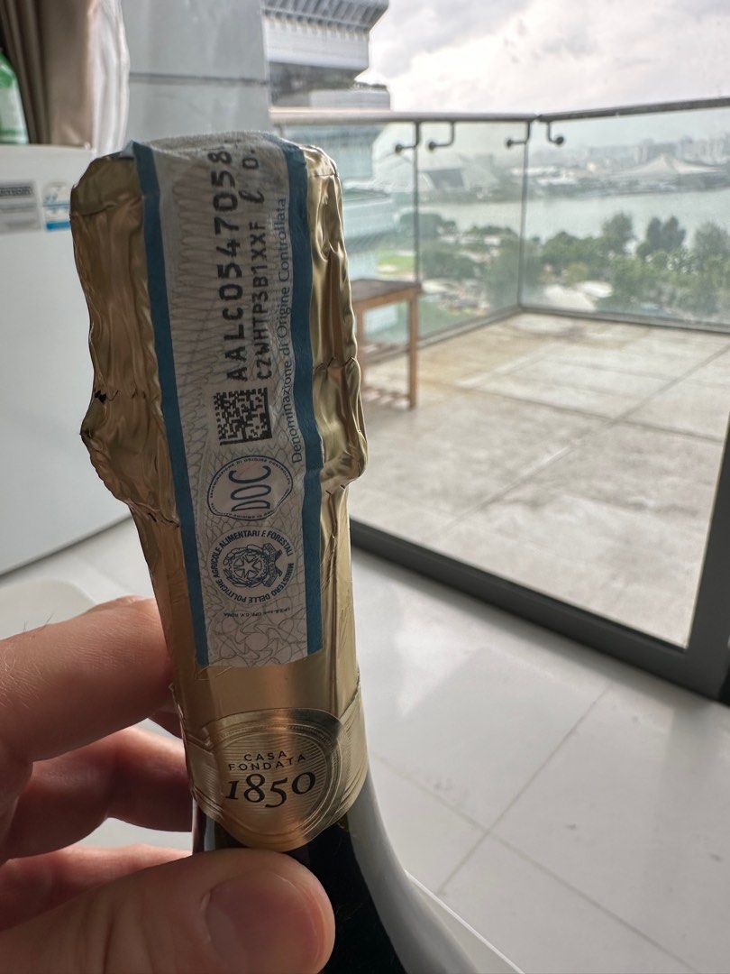 Gancia Prosecco DOC Brut Sparkling Wine NV 750 ml, Food & Drinks ...