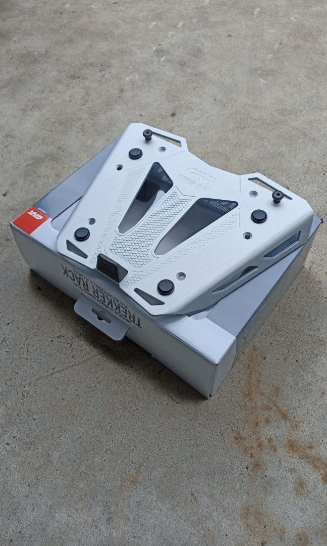 Givi Monokey Trekker rack base plate, Motorcycles, Motorcycle ...