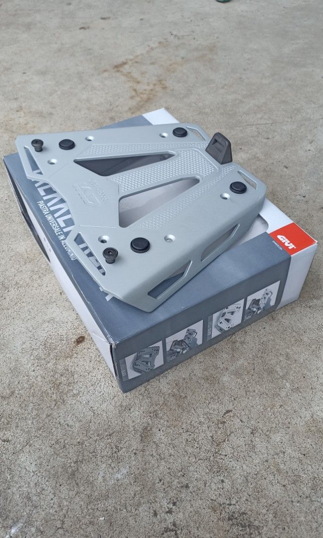 Givi Monokey Trekker rack base plate, Motorcycles, Motorcycle ...