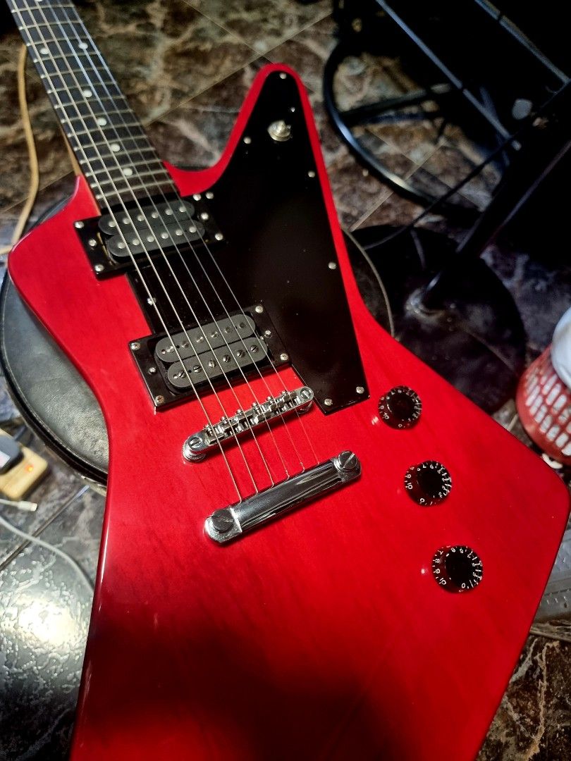 Hamer Slammer XP-1 Explorer Style Electric Guitar, Hobbies & Toys ...