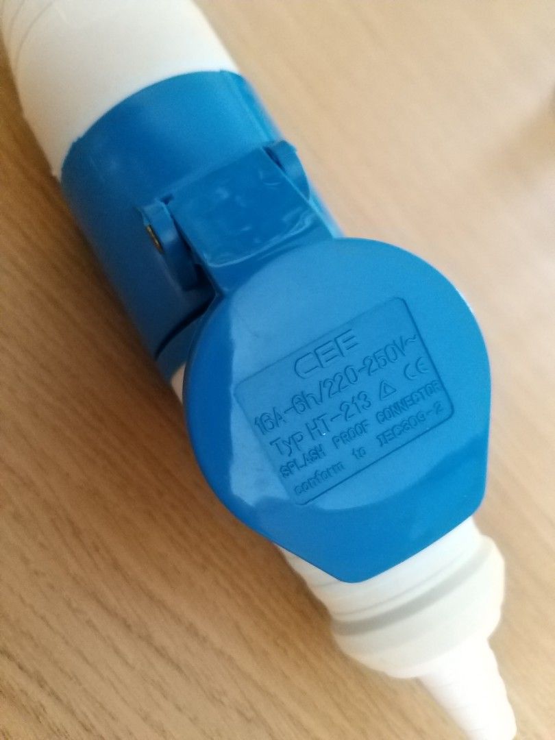 Heavy Duty Impact Resistant Splash Proof 16Amp 240V 3 Pin Connector ...