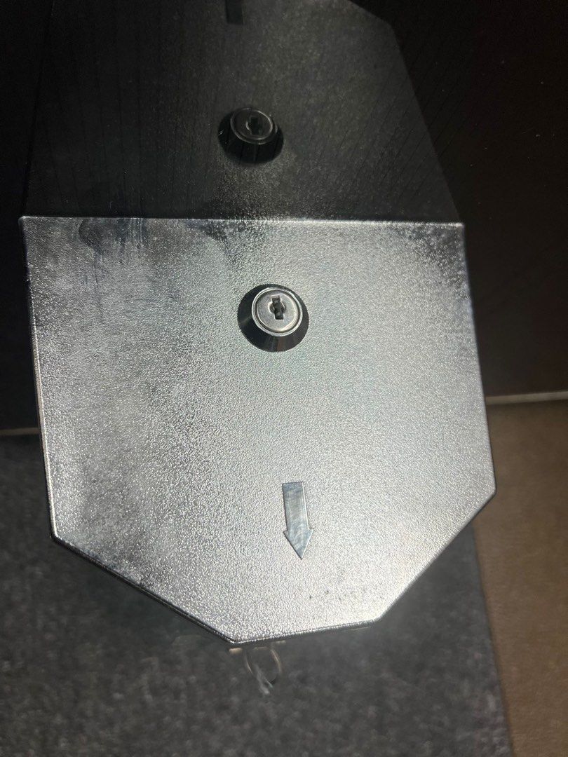 Heavy Duty Soap Dispenser (2 ltrs) with lock, Furniture & Home Living ...