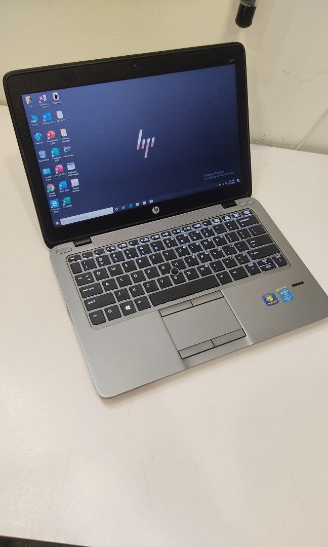 Hp elitebook 12 iches Ultra Slim i7-5th gen -8gb ram-320gb SSD Adobe ...