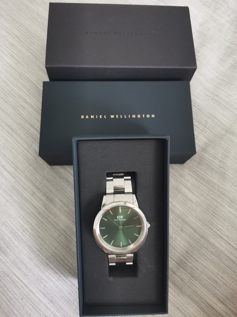 Iconic Emerald Daniel Wellington Silver Watch (ORIGINAL), Luxury ...