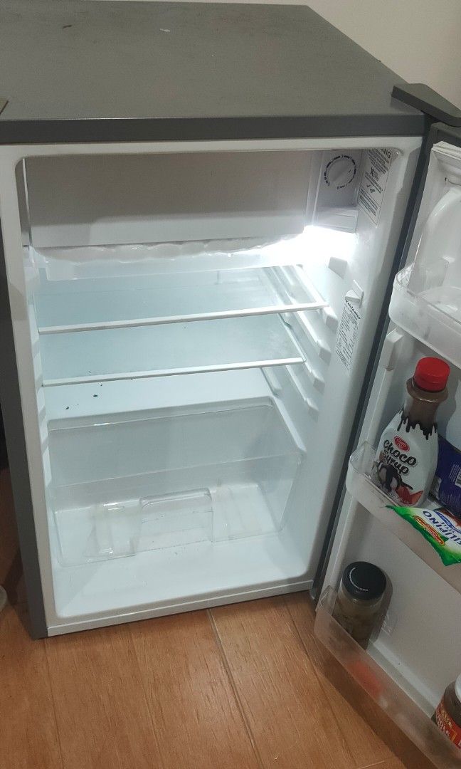Kelvinator Inverter Small refrigerator with freezer, TV & Home ...