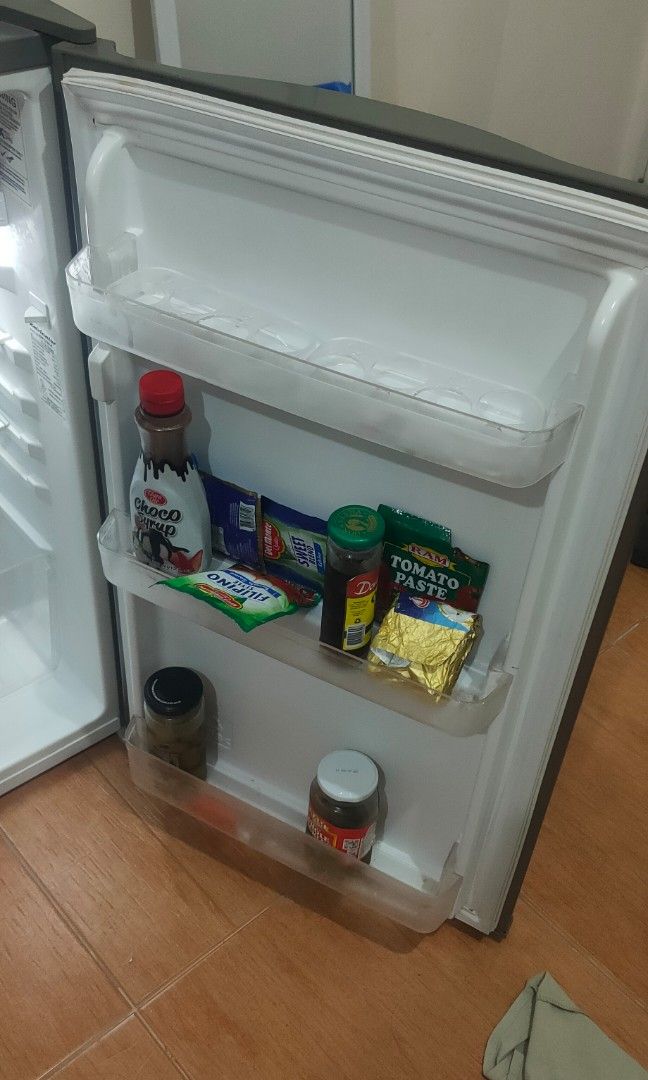 Kelvinator Inverter Small refrigerator with freezer, TV & Home ...
