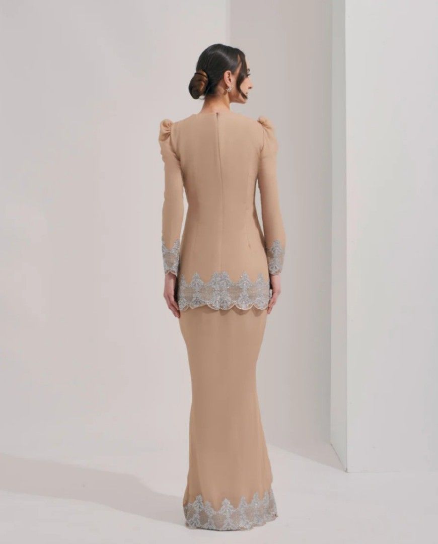 Kurung in Nude Colour, Women's Fashion, Muslimah Fashion, Baju Kurung & sets on Carousell