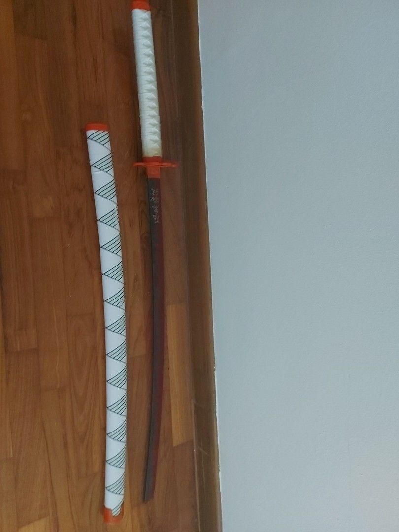 Kyojuro Rengoku Hashira Sword (Metal, Not Sharp), Hobbies & Toys ...