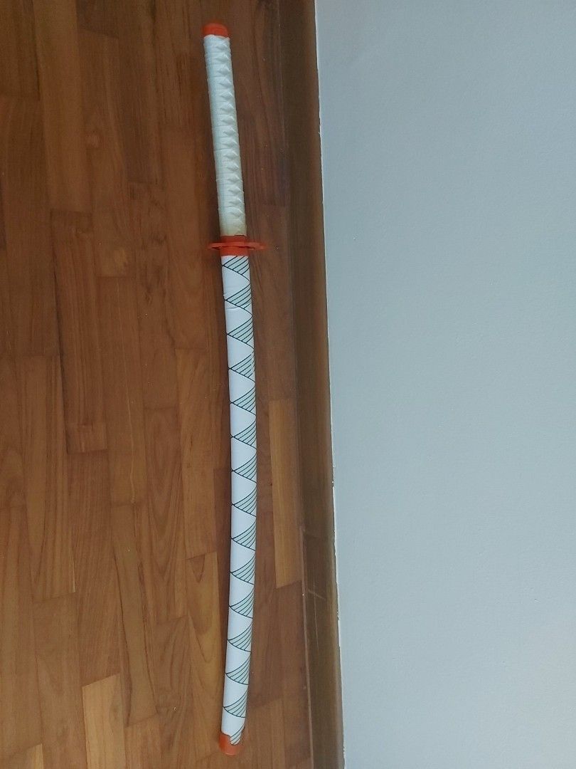 Kyojuro Rengoku Hashira Sword (Metal, Not Sharp), Hobbies & Toys ...