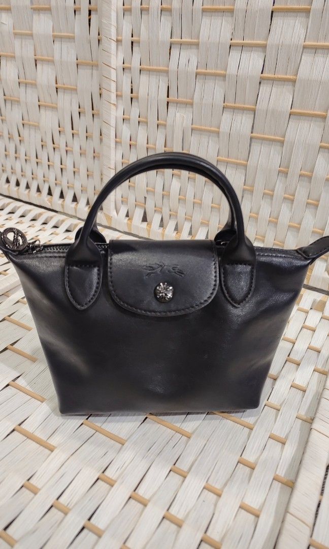 LC Cuir, Women's Fashion, Bags & Wallets, Shoulder Bags on Carousell