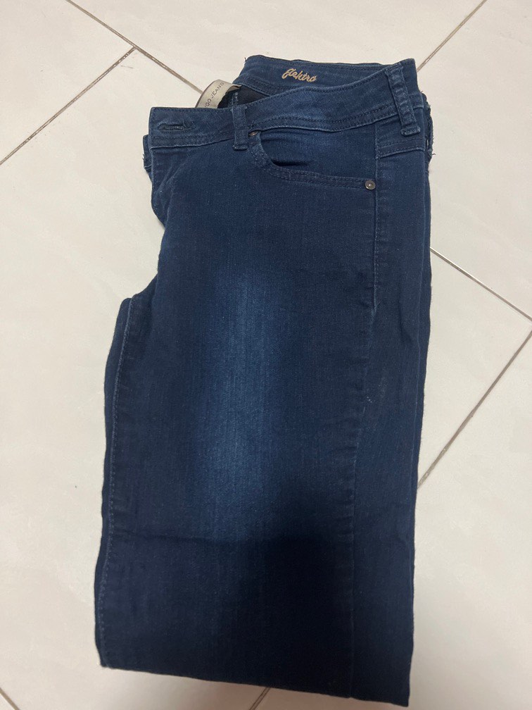 Mango Jeans, Women's Fashion, Bottoms, Jeans & Leggings on Carousell