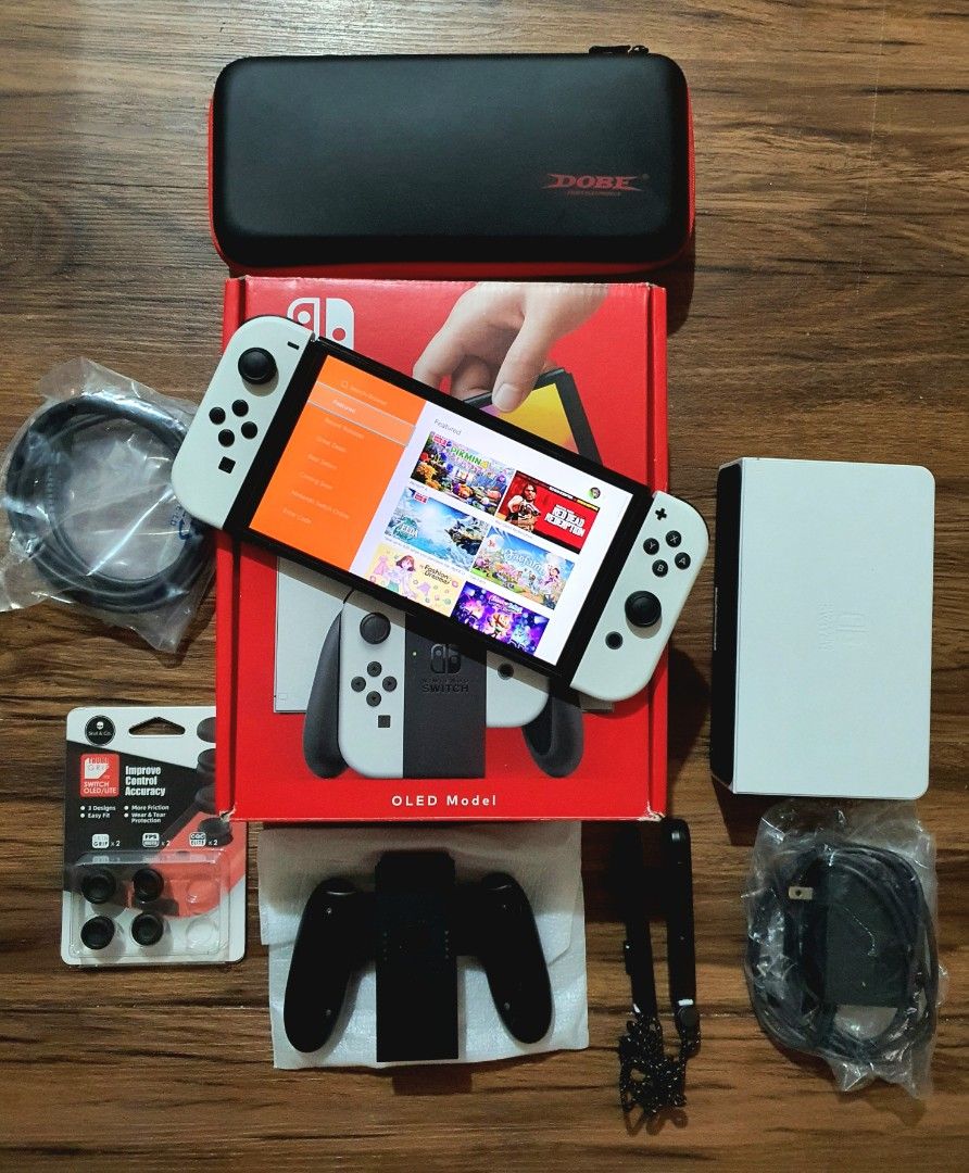 Nintendo switch OLED with receipt under warranty MAKINIS!, Video Gaming ...