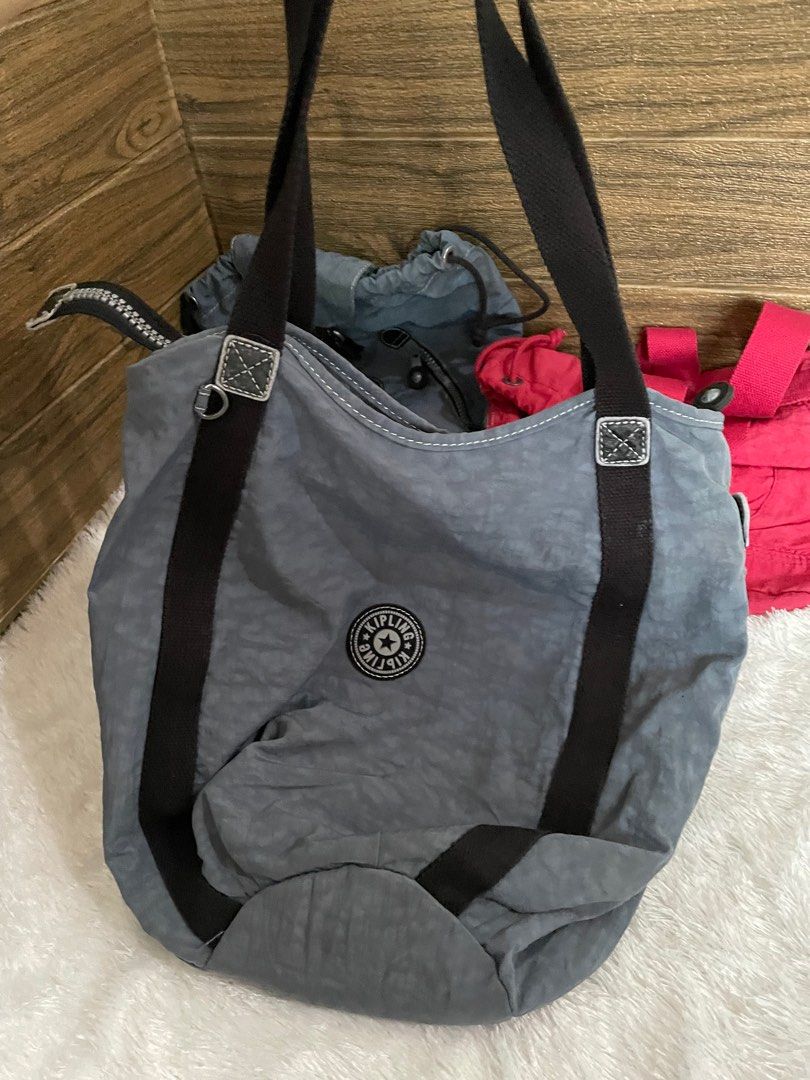 Paketan Kipling, Fesyen Pria, Tas & Dompet , Tas Selempang di Carousell